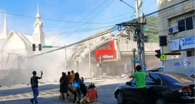 Massive 7.8 earthquake kills 4 in Philippines; tsunami